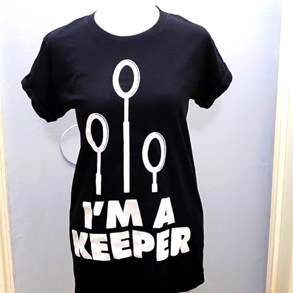 Warner Bros. | Tops | Harry Potter Im A Keeper Black Tshirt Small ...